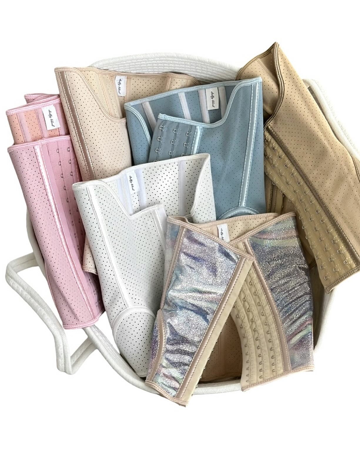 corsets – dolly blvd